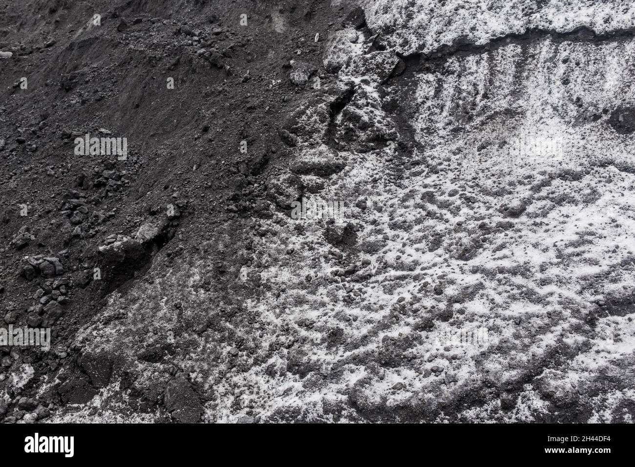 Black clay soil hi-res stock photography and images - Alamy