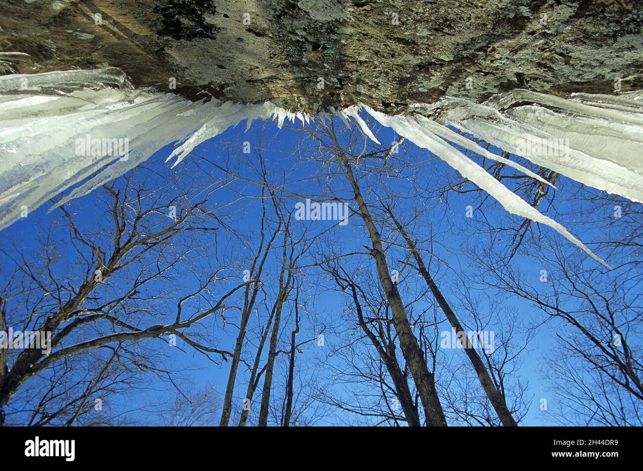Rumney rocks climbing area hi-res stock photography and images - Alamy