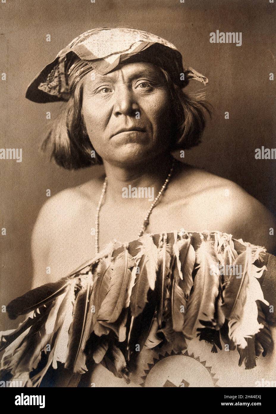 Shona tribe hi-res stock photography and images - Alamy