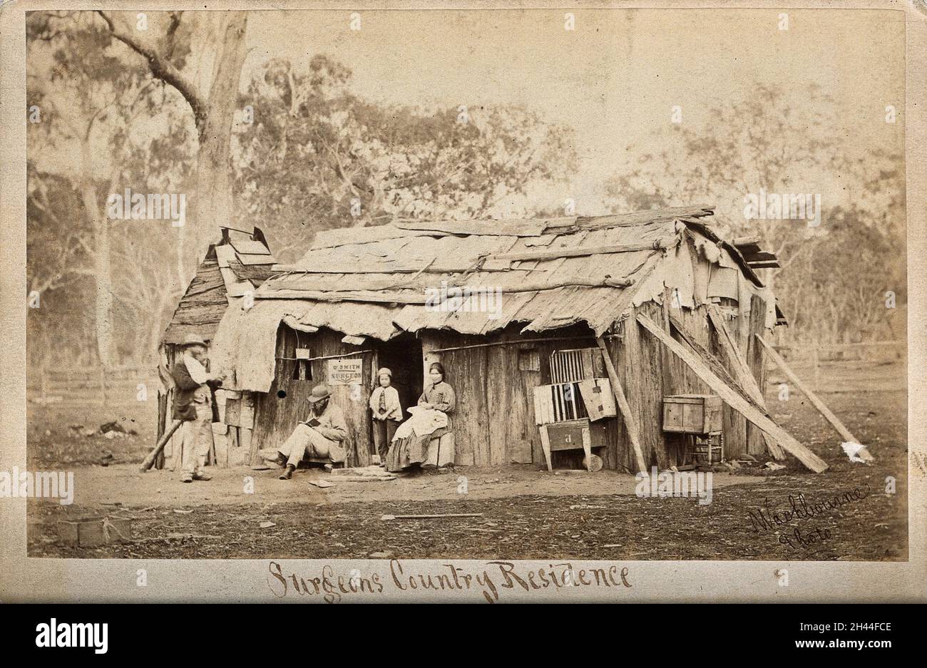 Australian surgeon hi-res stock photography and images - Alamy