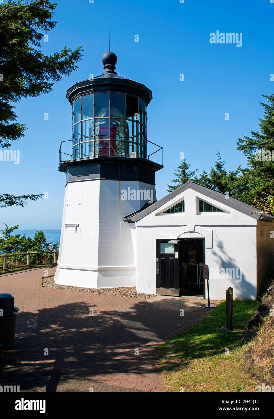 Cape Meares Lighthouse, Cape Meares State Scenic Viewpoint, Oregon ...