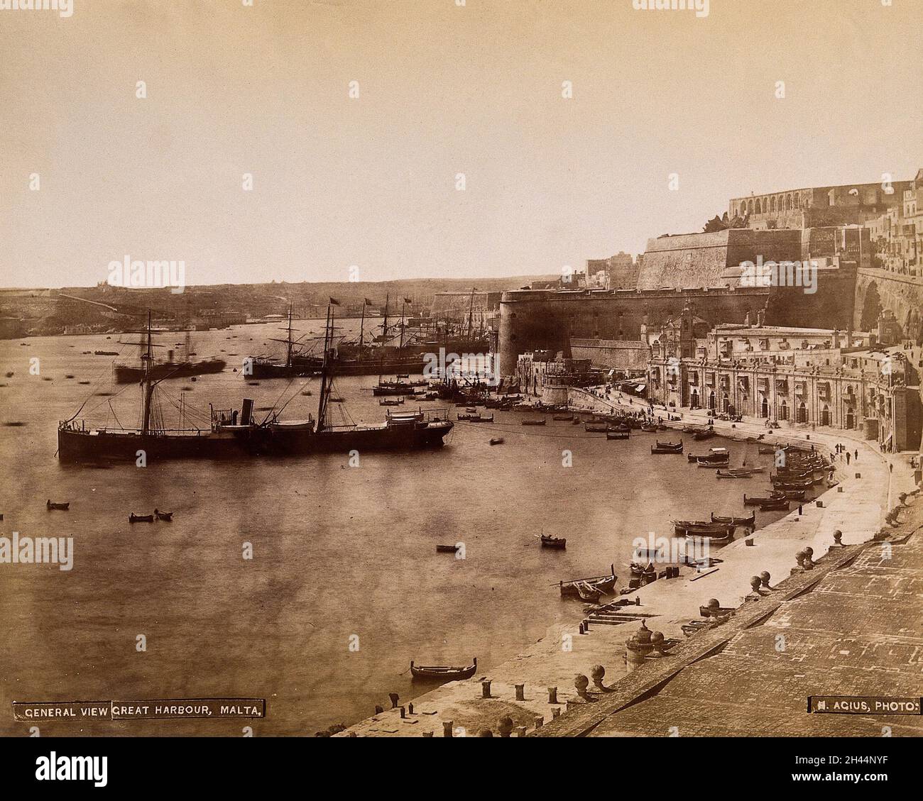 Malta: view of Grand Harbour and buildings along Barriera wharf towards ...