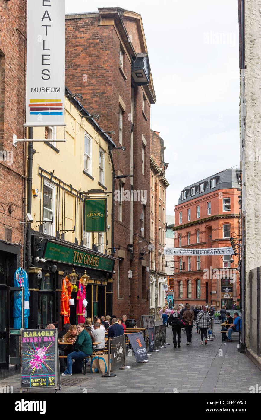 The Grapes Pub, Mathew Street, Liverpool, Merseyside, England, United ...
