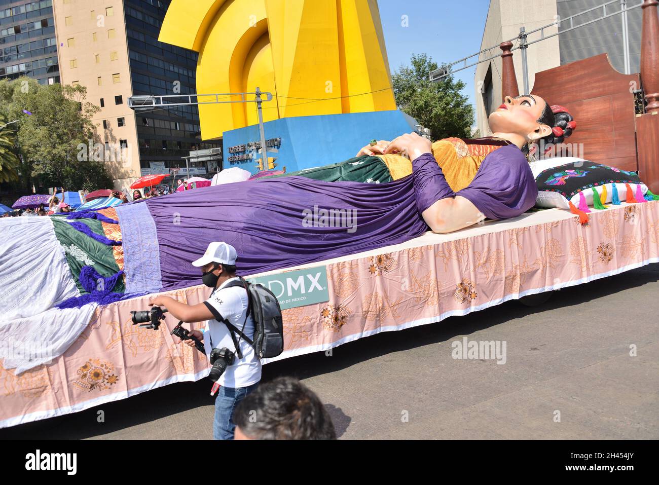 Mexico City, Mexico. 31st Oct, 2021. statue of Frida Kahlo during the ...