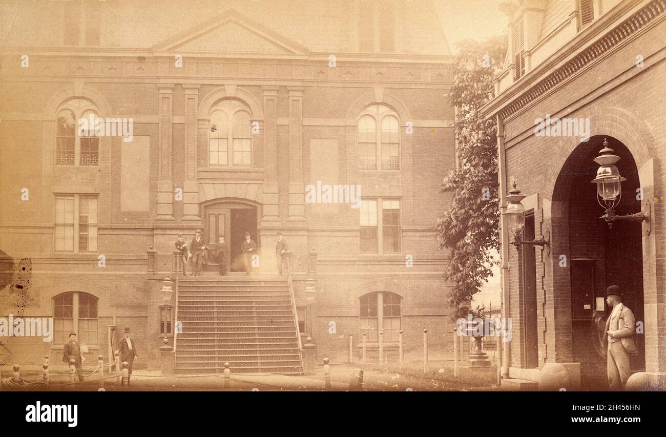 Bellevue Hospital, New York City: a courtyard with (right) back of ...