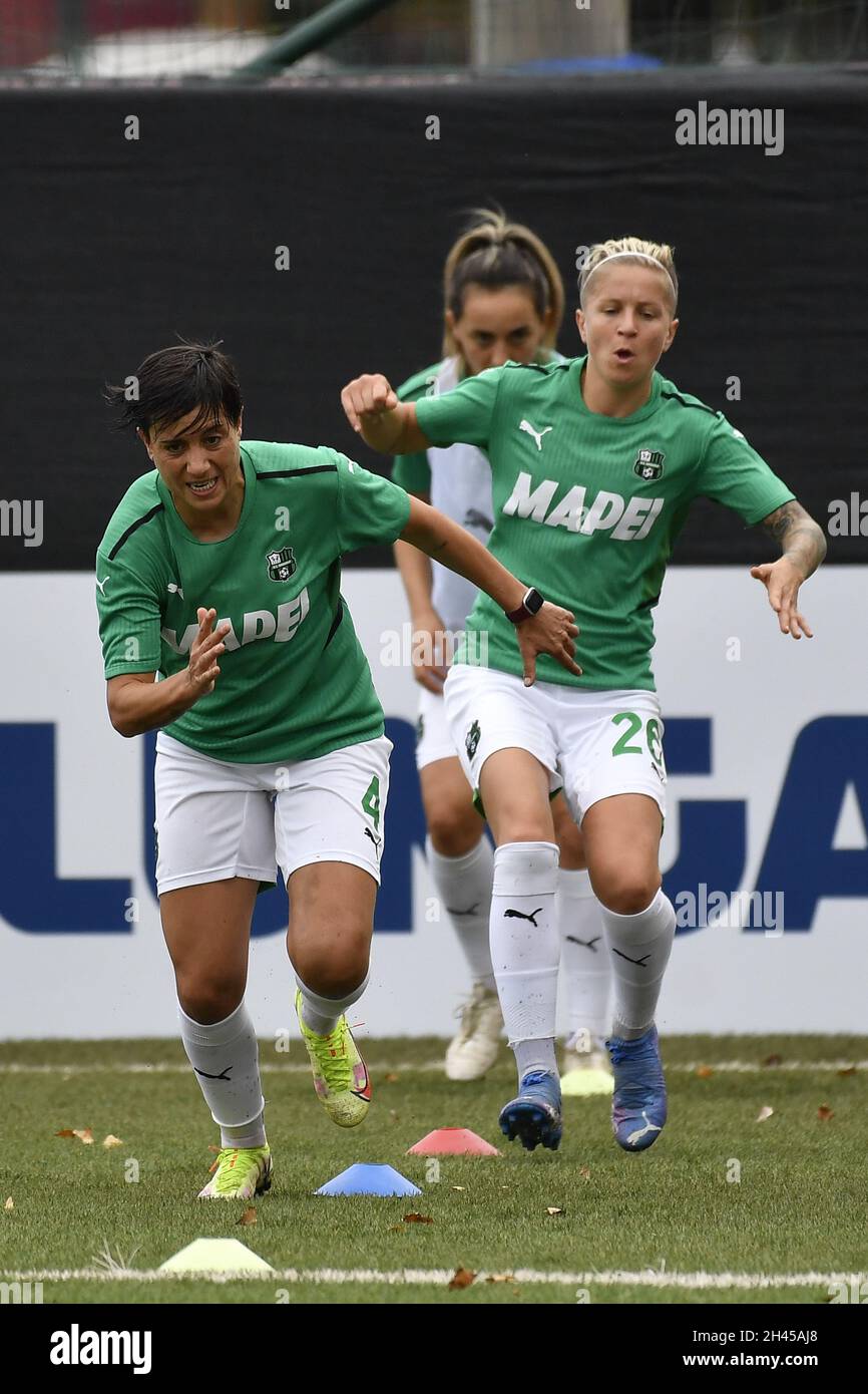 Alice Parisi of U.S. Sassuolo Calcio and Lana Clelland of U.S. Sassuolo ...