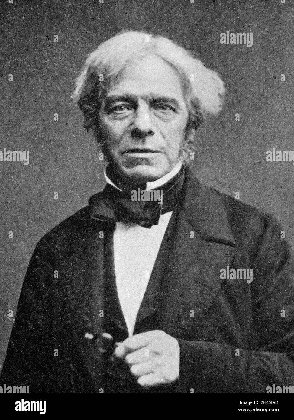 British scientist physicist hi-res stock photography and images - Alamy