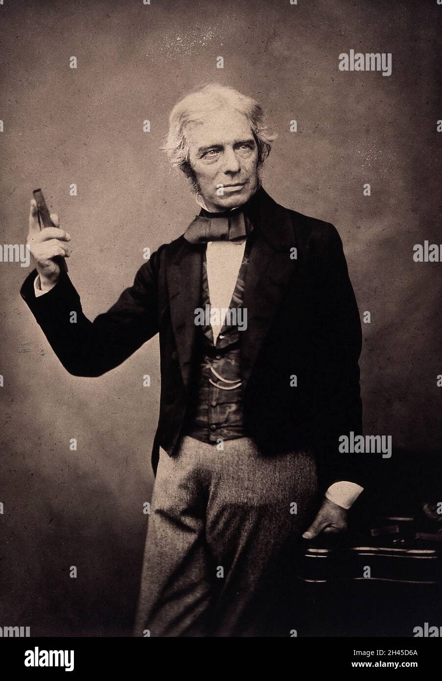 British physicist hi-res stock photography and images - Alamy