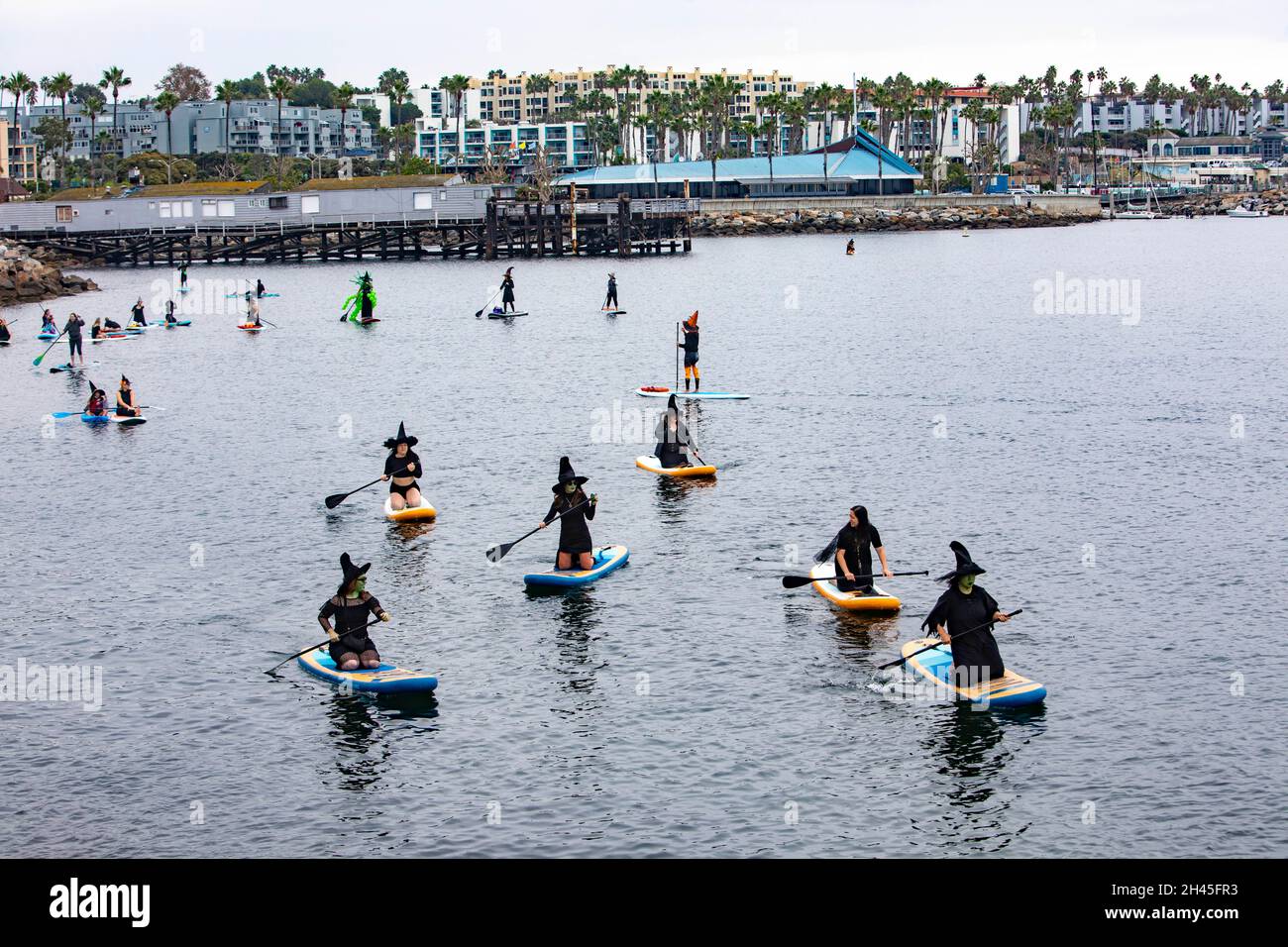 Costumes c18 hi-res stock photography and images - Alamy