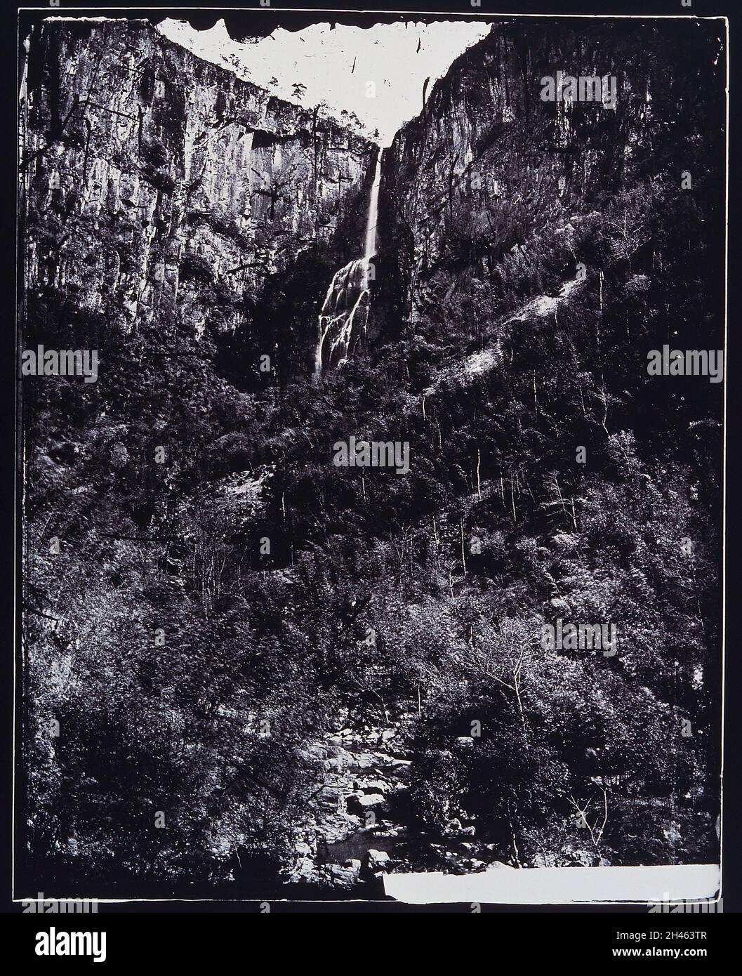 Ning Po, Chekiang province, China. Photograph, 1981, from a negative by ...