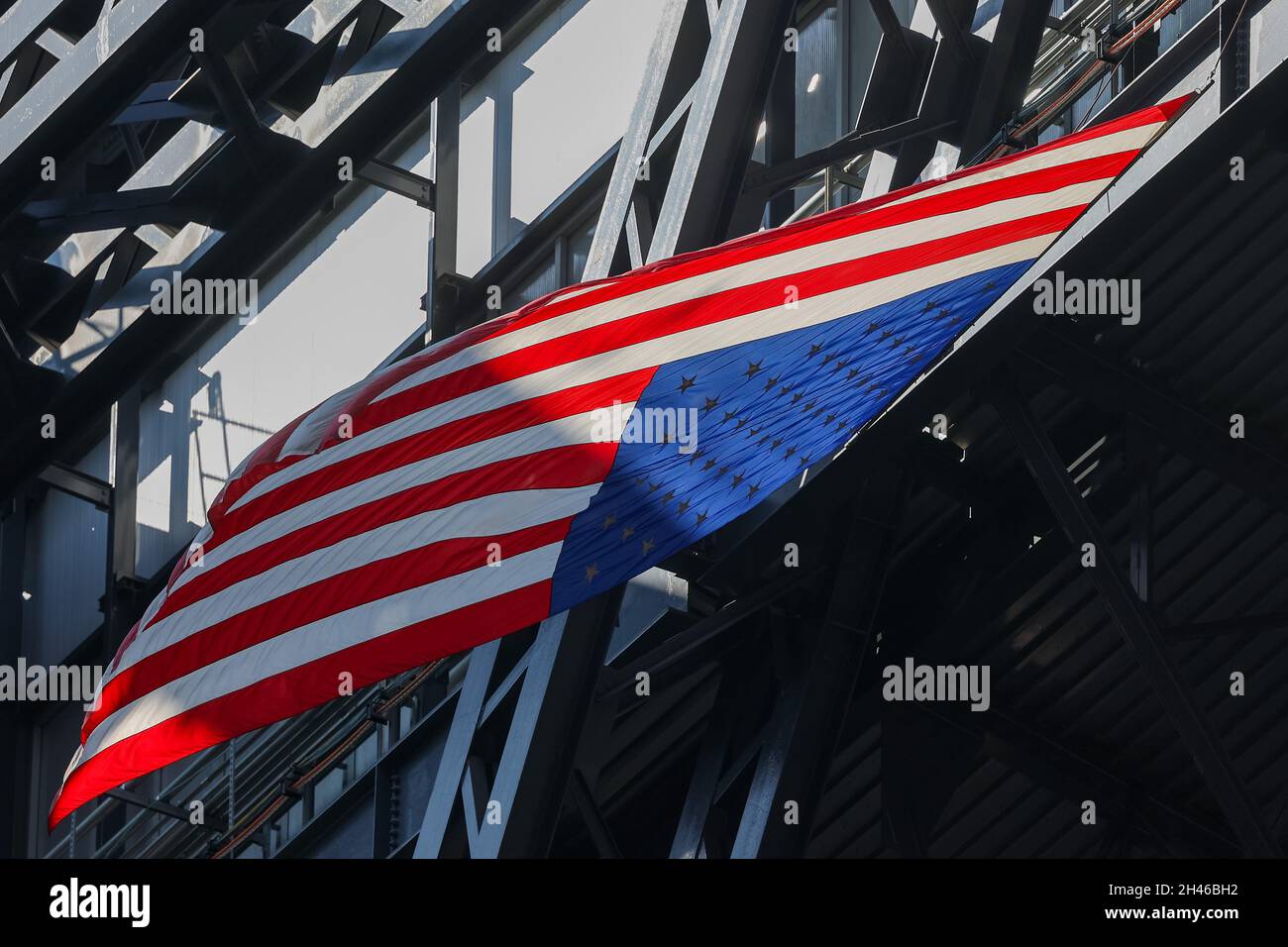 Indianapolis, Indiana, USA. 31st Oct, 2021. A flag hangs in the breeze ...