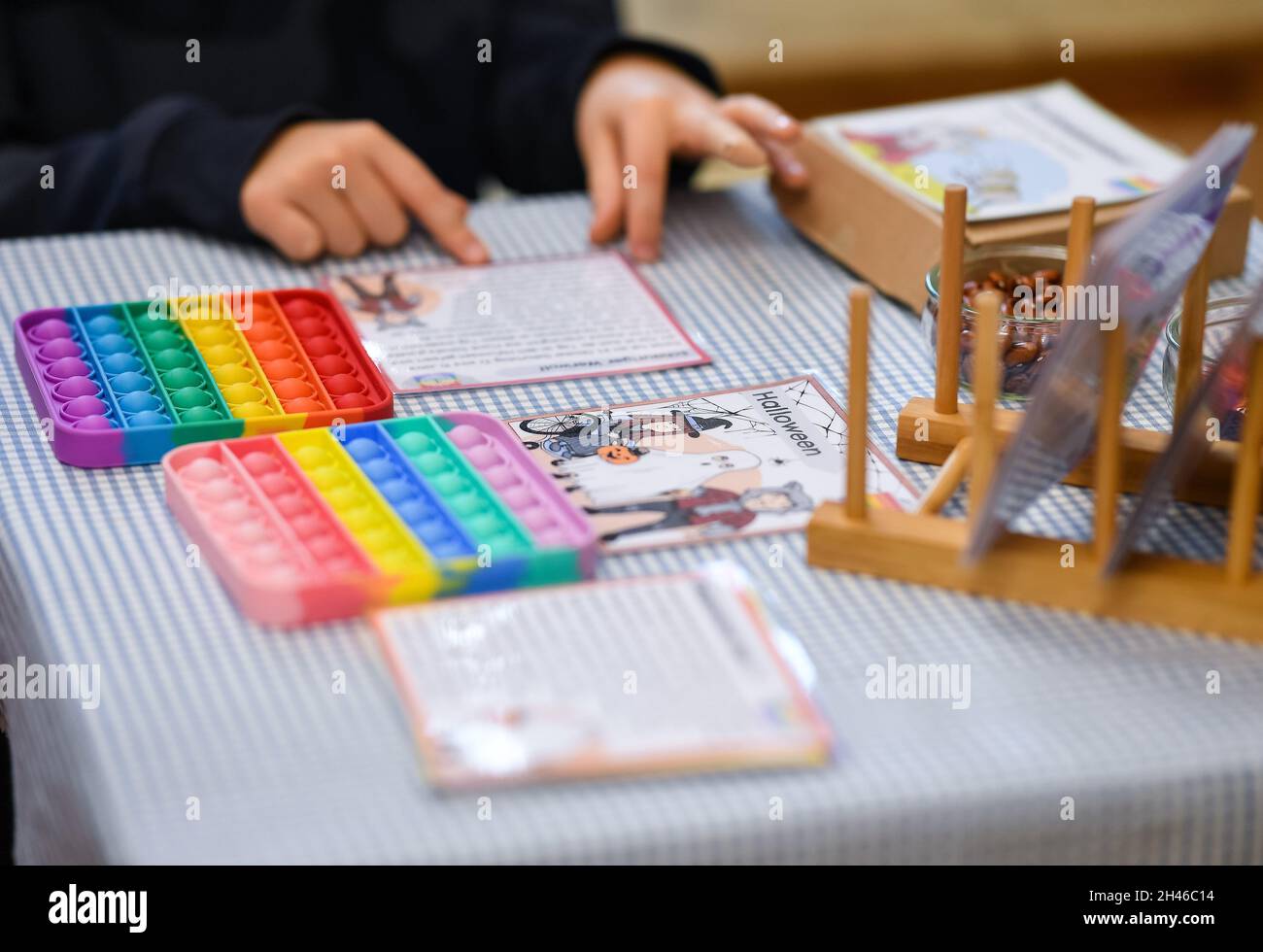 Pop it classroom hi-res stock photography and images - Alamy