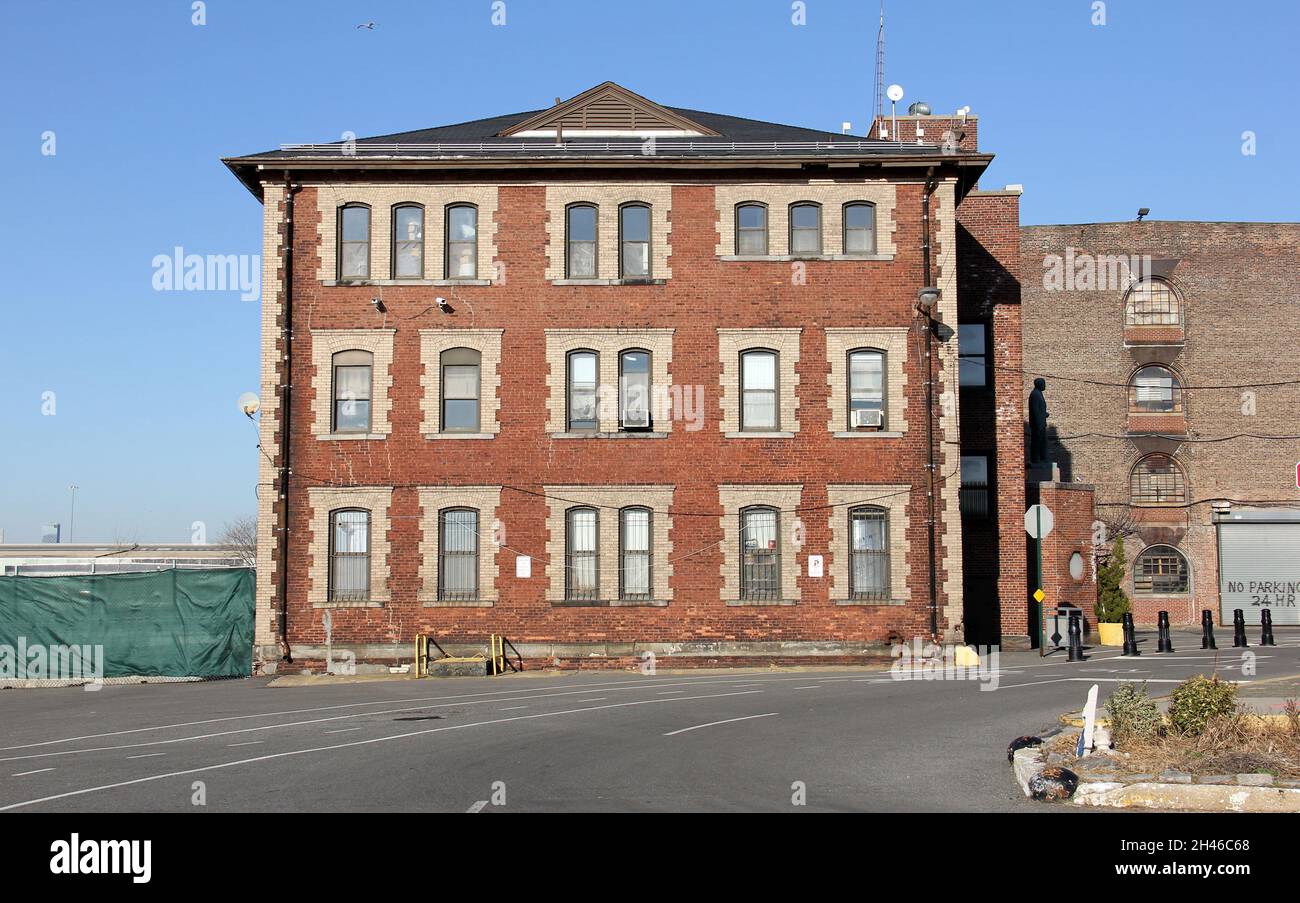 Bush terminal park hi-res stock photography and images - Alamy