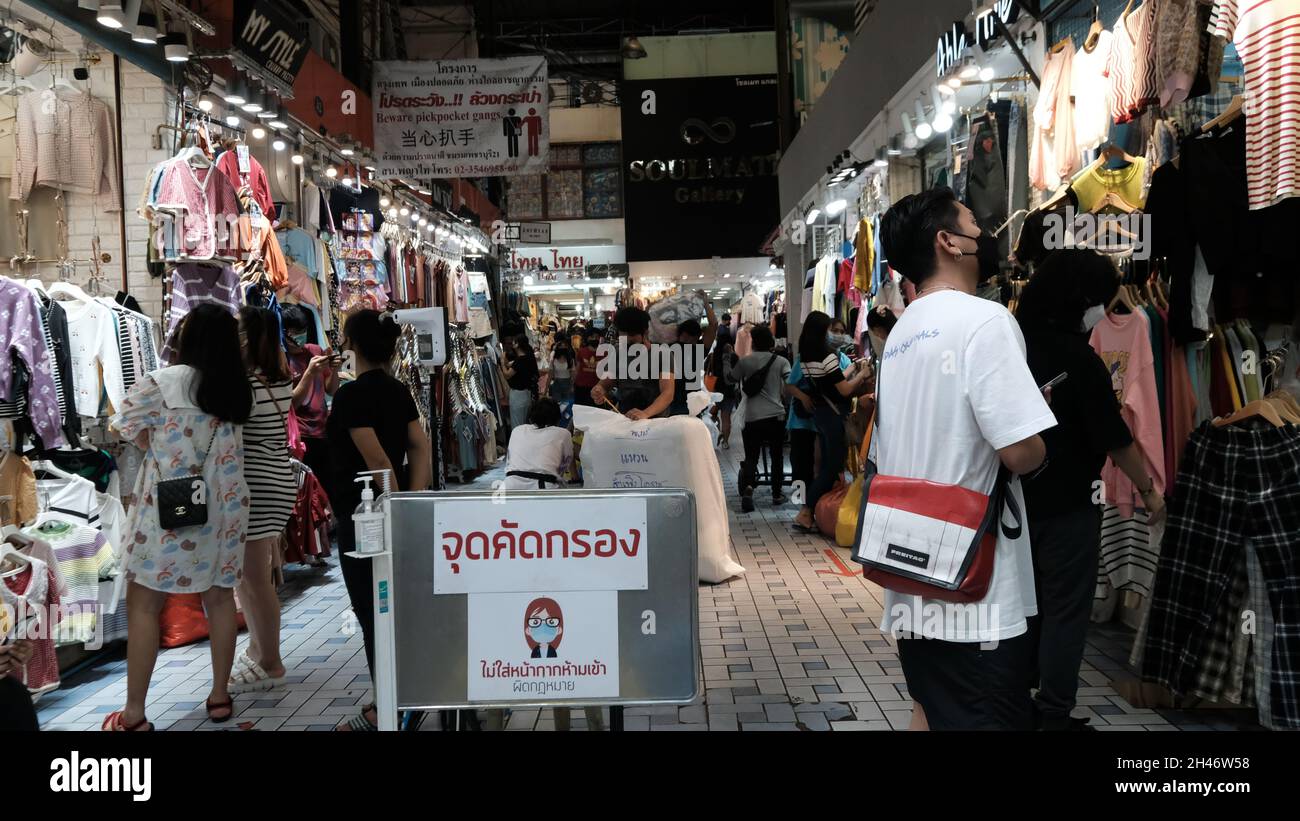 Baiyoke Gallery Pratunam Market Shopping Area in Bangkok Thailand Stock ...