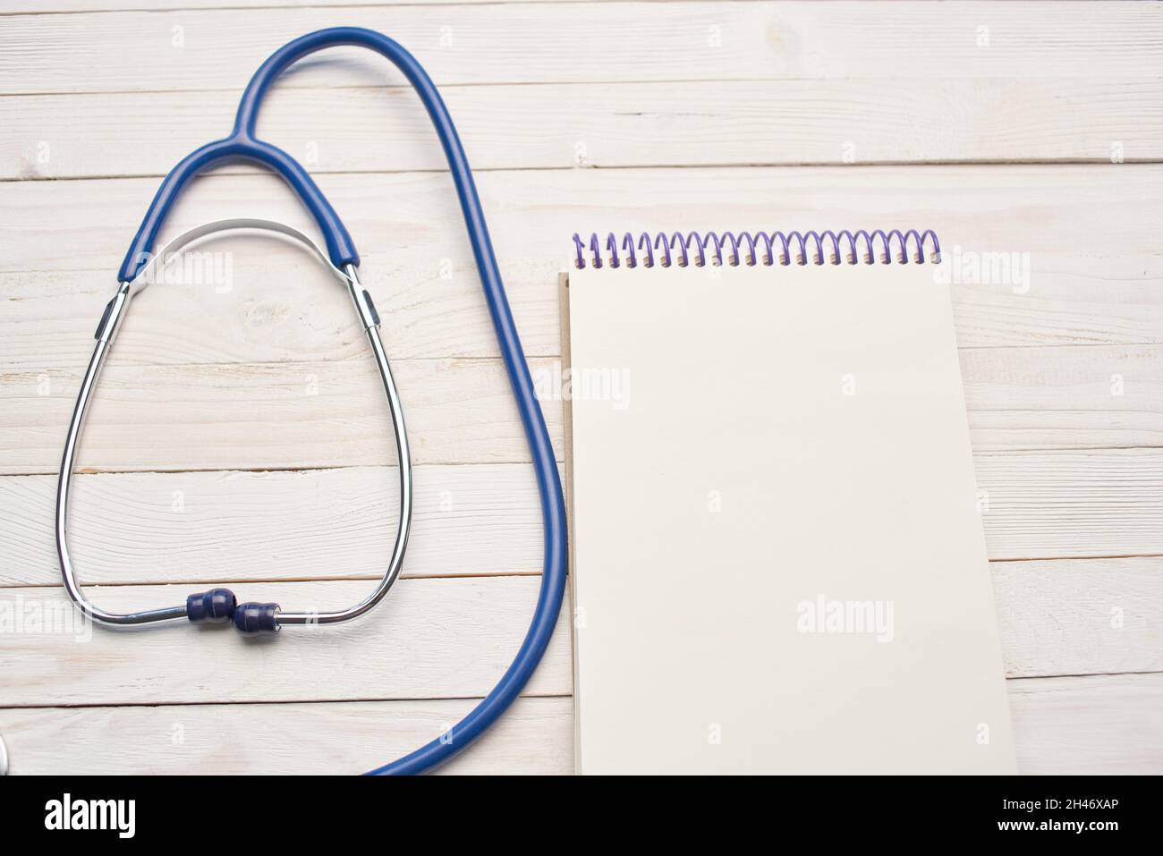 wooden background stethoscope notepad treatment medicine hospital Stock ...
