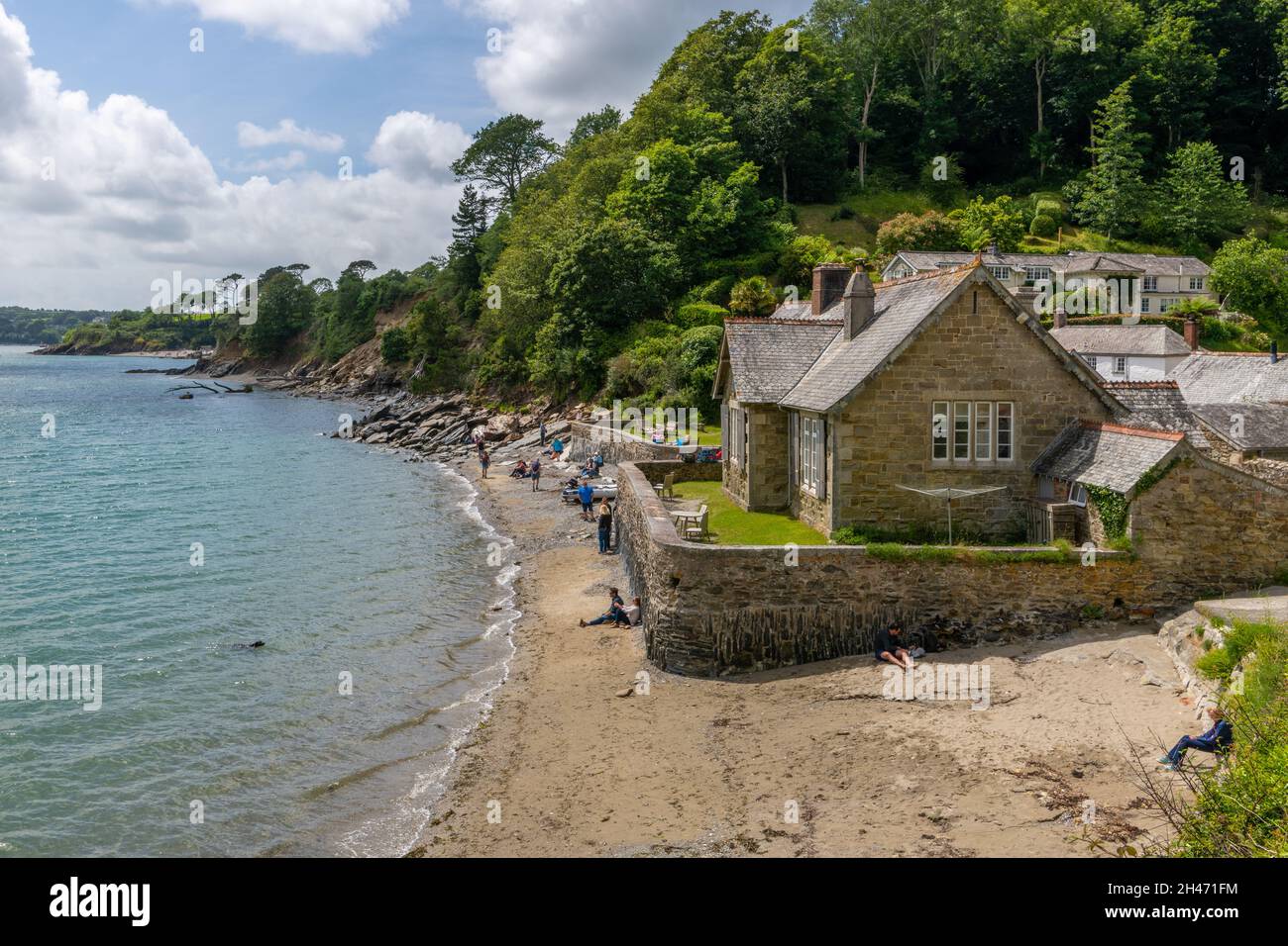 Mawnan beach hi-res stock photography and images - Alamy