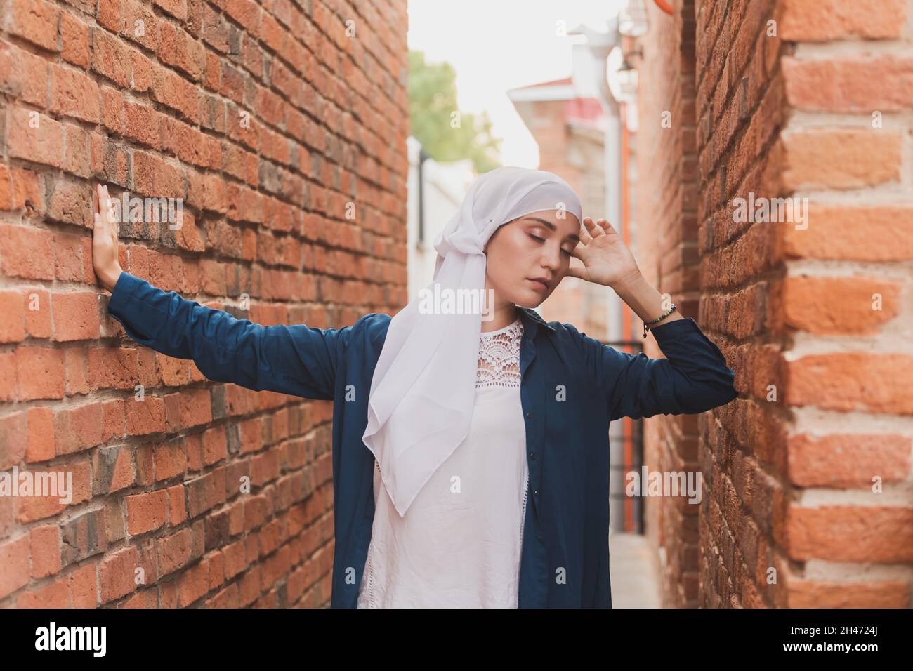 Modern muslim girl fashion with hijab.Beautiful Muslim female model ...