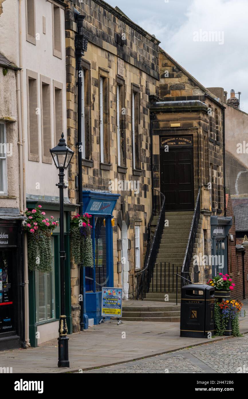 Alnwick Town Centre, Northumberland, UK Stock Photo - Alamy