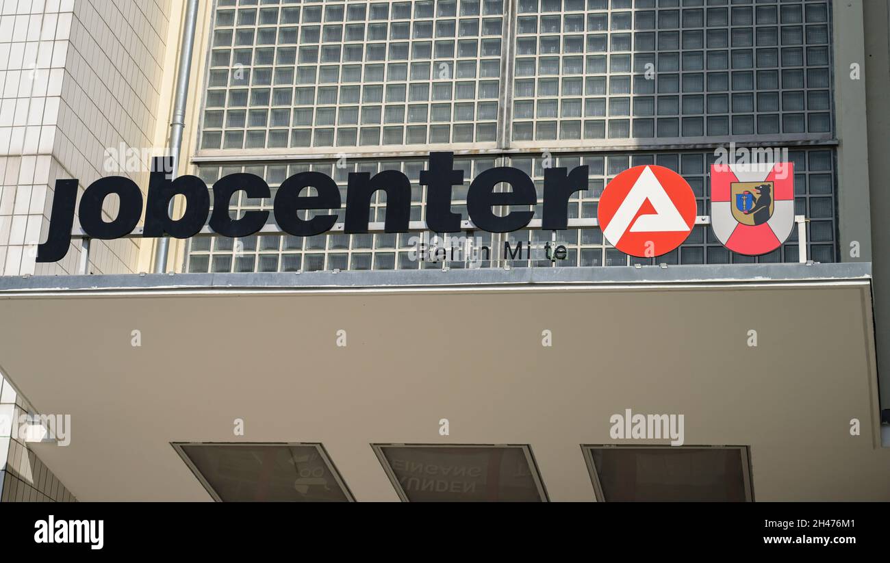 Jobcenter, Müllerstraße, Wedding, Mitte, Berlin, Deutschland Stock ...