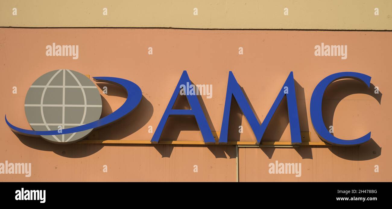 Amc apartments hi-res stock photography and images - Alamy