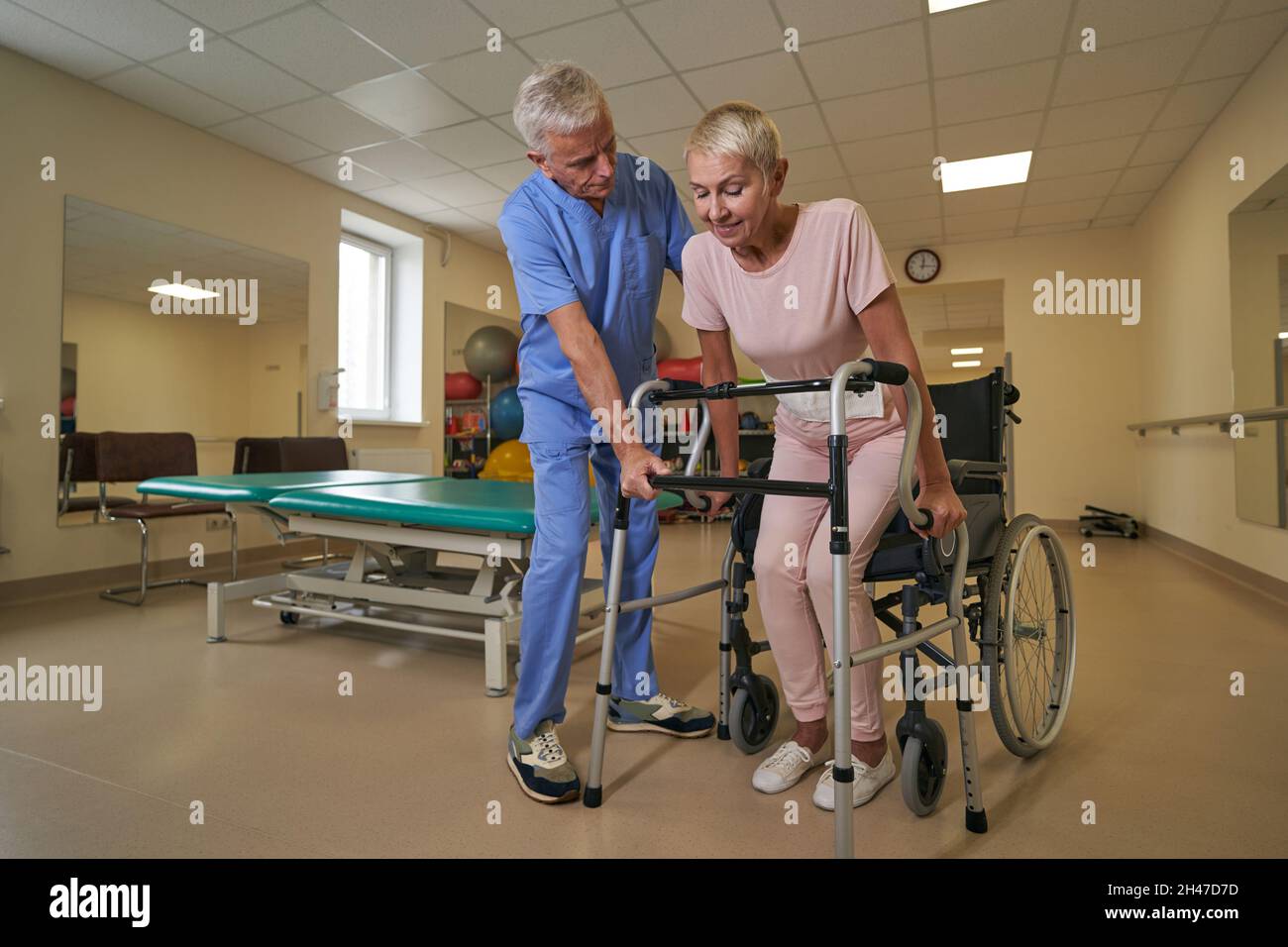 Female mobilization hi-res stock photography and images - Alamy