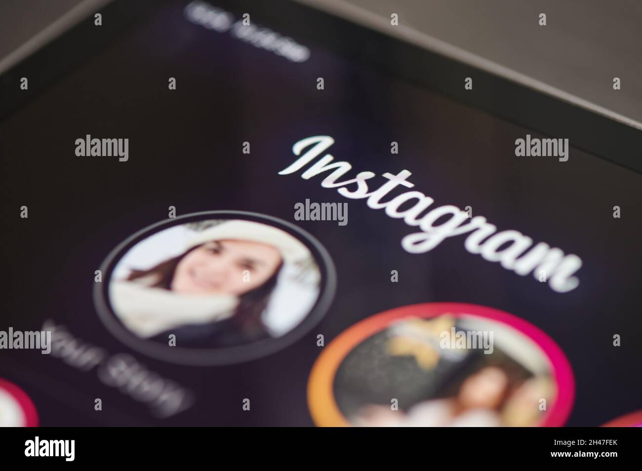 Instagram icon application design hi-res stock photography and images ...