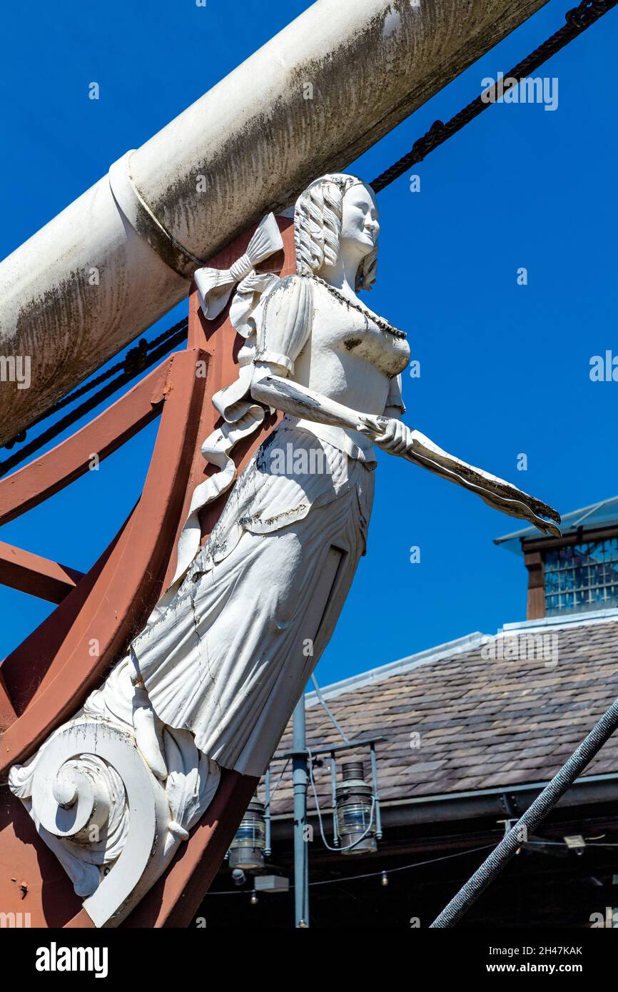 Ship figurehead woman hi-res stock photography and images - Alamy