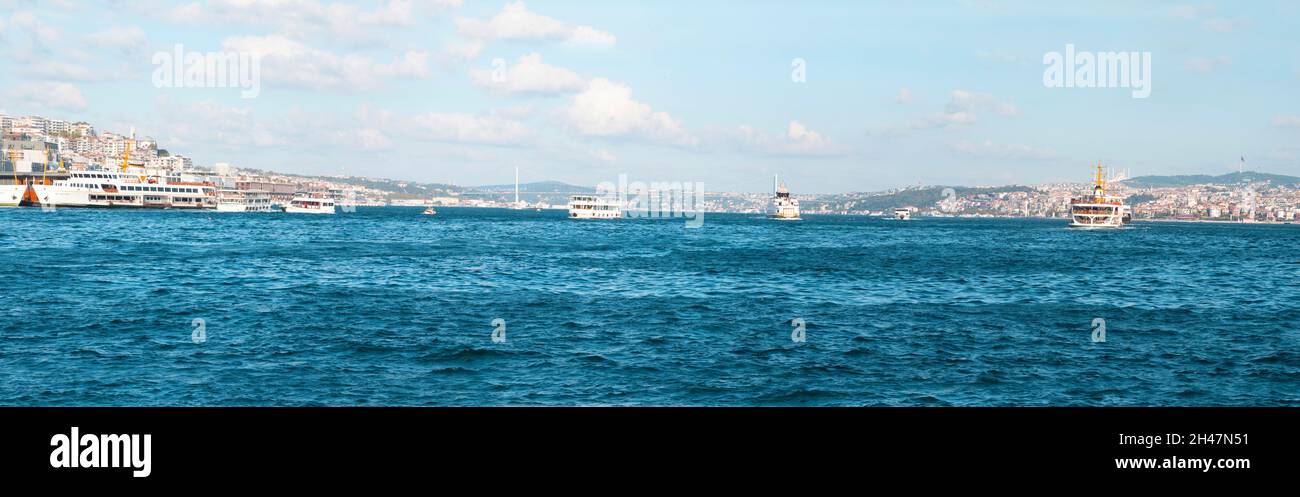 Istanbul bosphorus ships panoramic view hi-res stock photography and ...