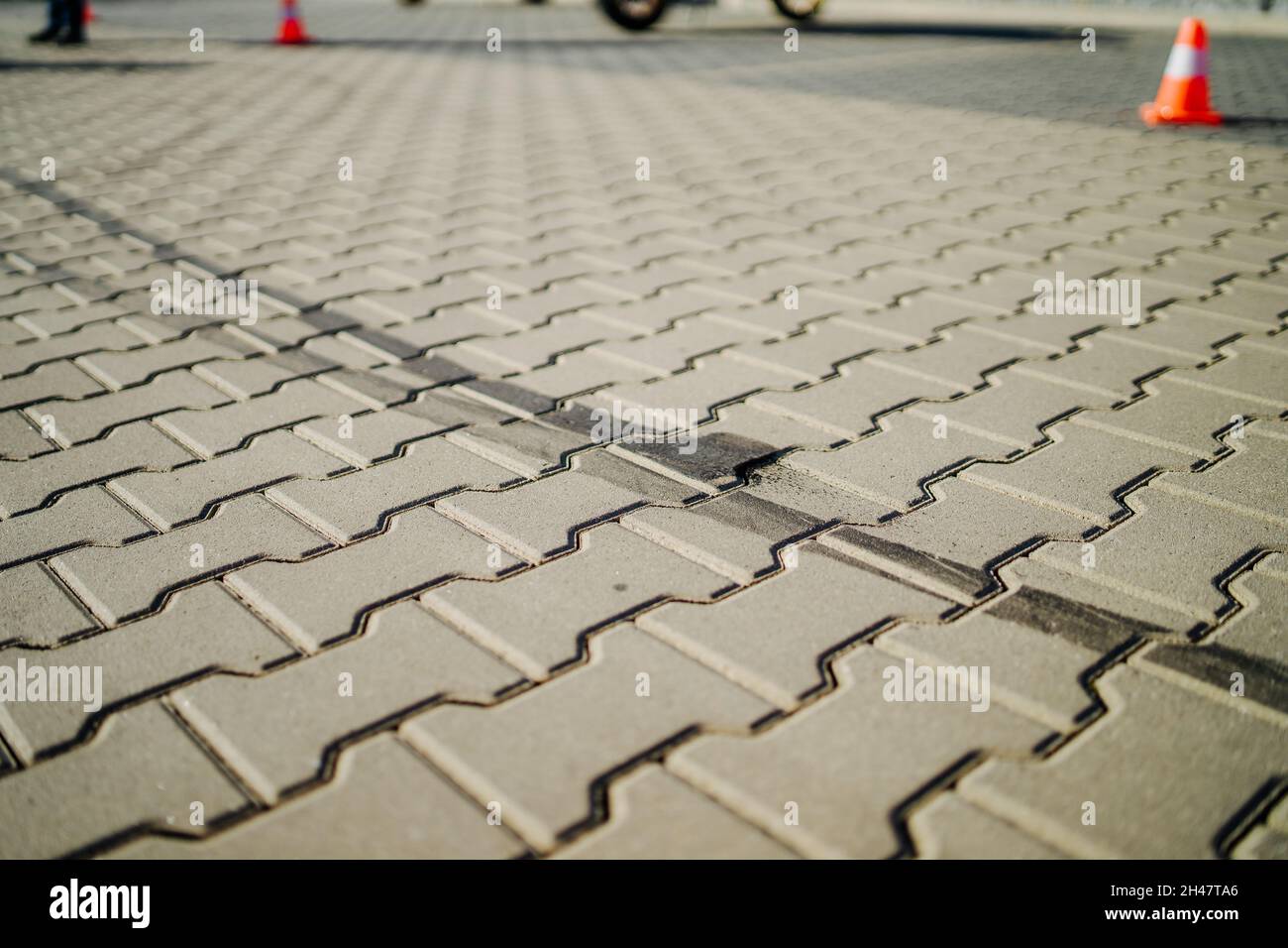 Tire marks pavement hi-res stock photography and images - Alamy