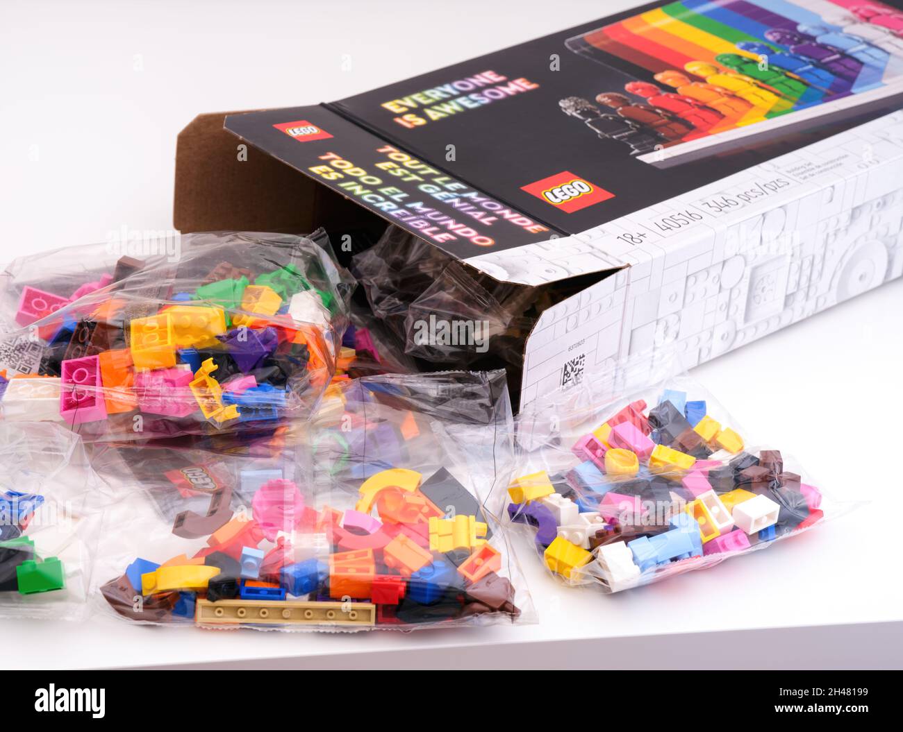 Violet lego block hi-res stock photography and images - Alamy