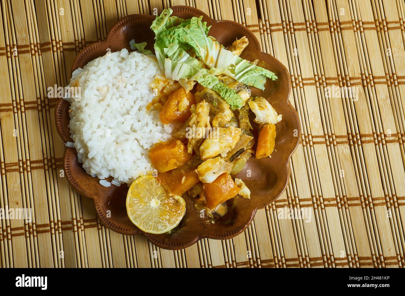 Poisson aigre doux a l'ananas, Fish in Sweet and Sour Sauce Stock Photo ...