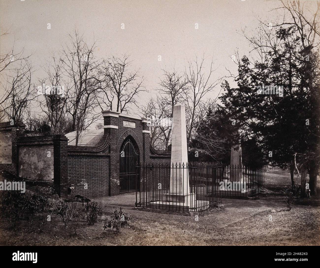 President george washingtons tomb hi-res stock photography and images ...