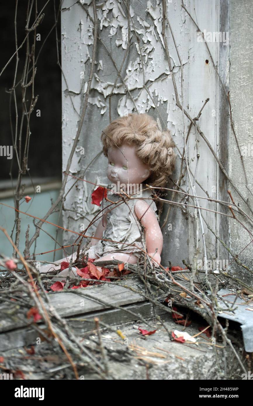 Abandoned doll at Pripyat in the Chernobyl Exclusion Zone Stock Photo ...
