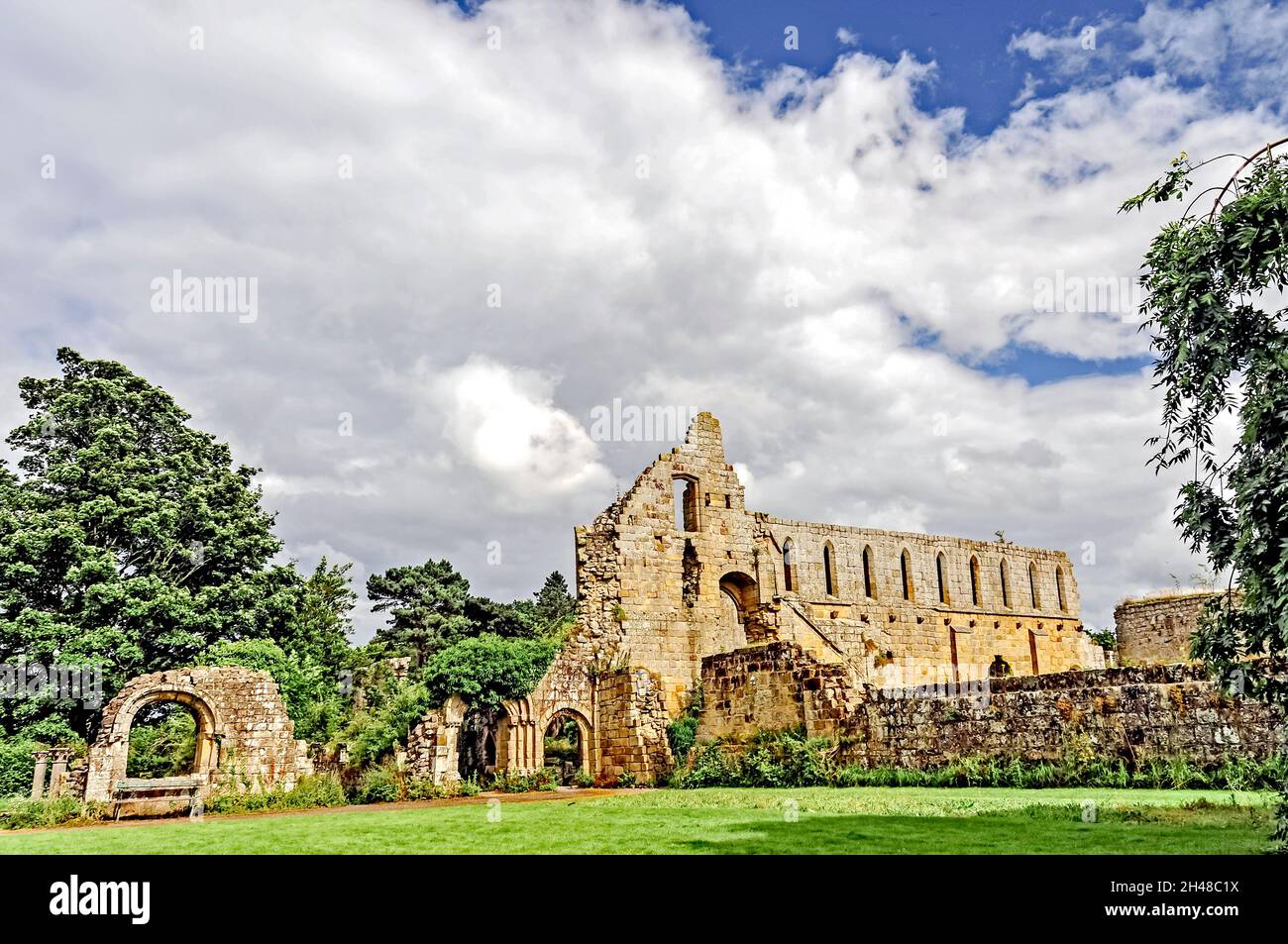 Jervaulx Abbey (North Yorkshire Dales, Great Britain): Cistercian ...