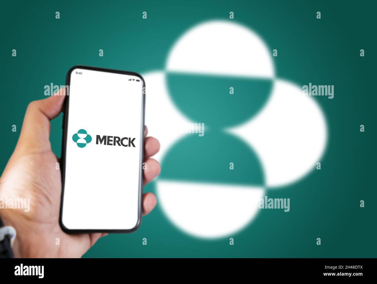 Merck logo hi-res stock photography and images - Alamy
