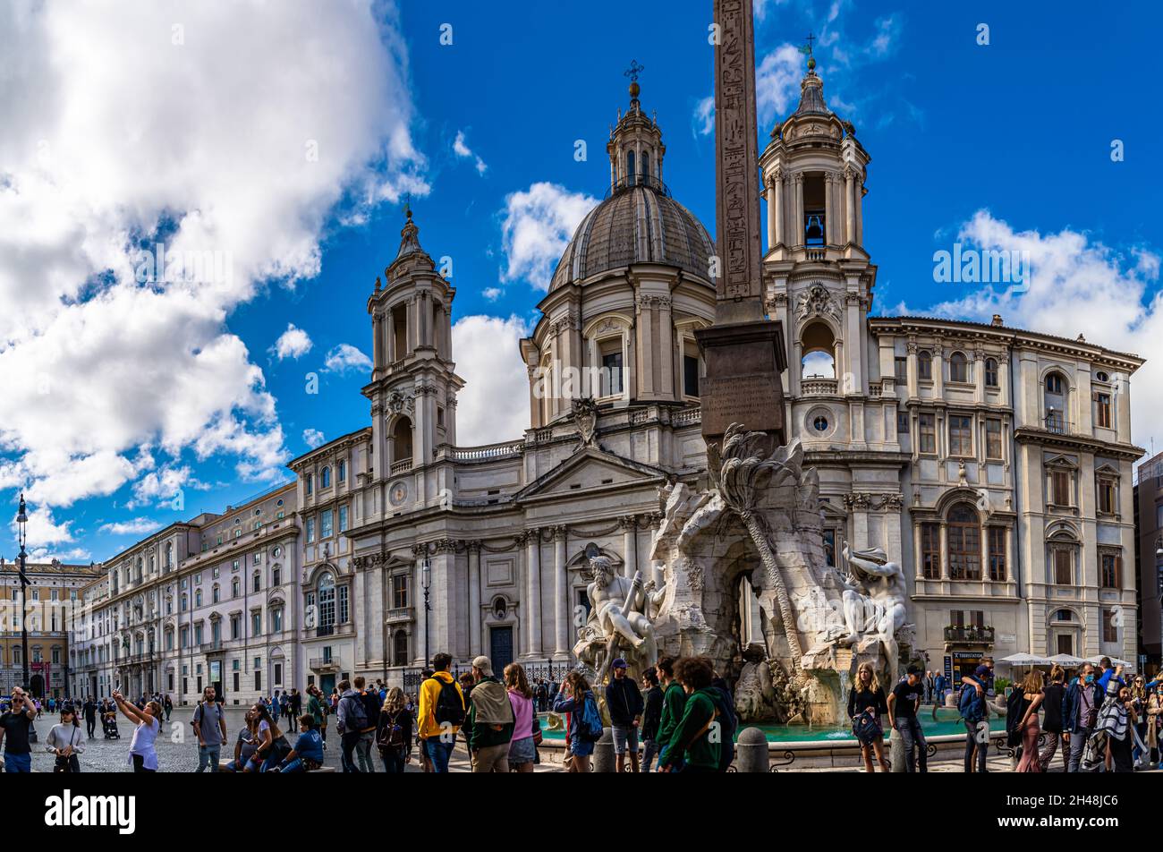 Piazza Navona is one of the most famous monumental squares in Rome ...