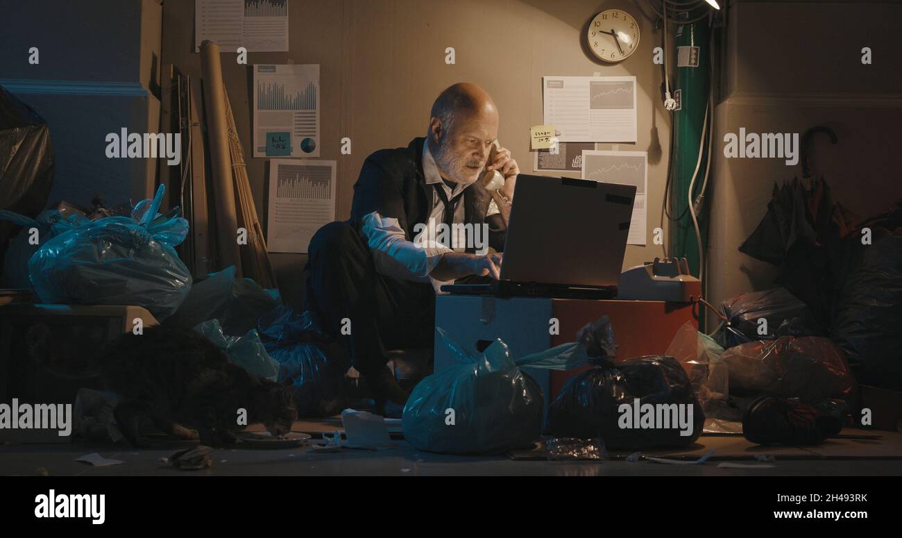 Laptop garbage hi-res stock photography and images - Alamy