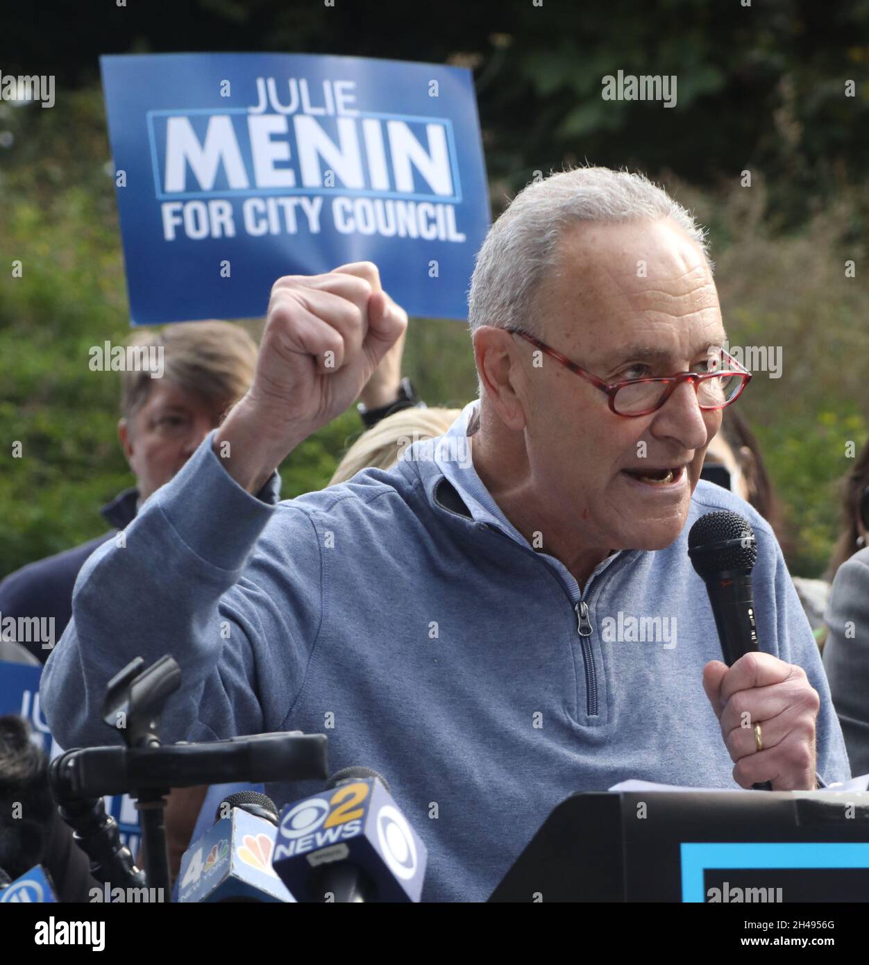 Eric adams campaigns hi-res stock photography and images - Alamy
