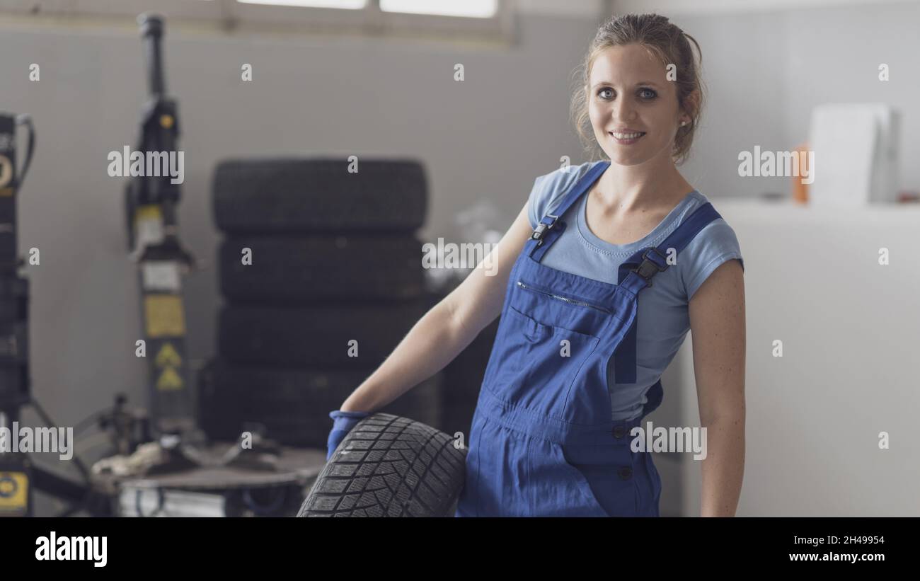 Woman auto tire mechanic in hi-res stock photography and images - Alamy