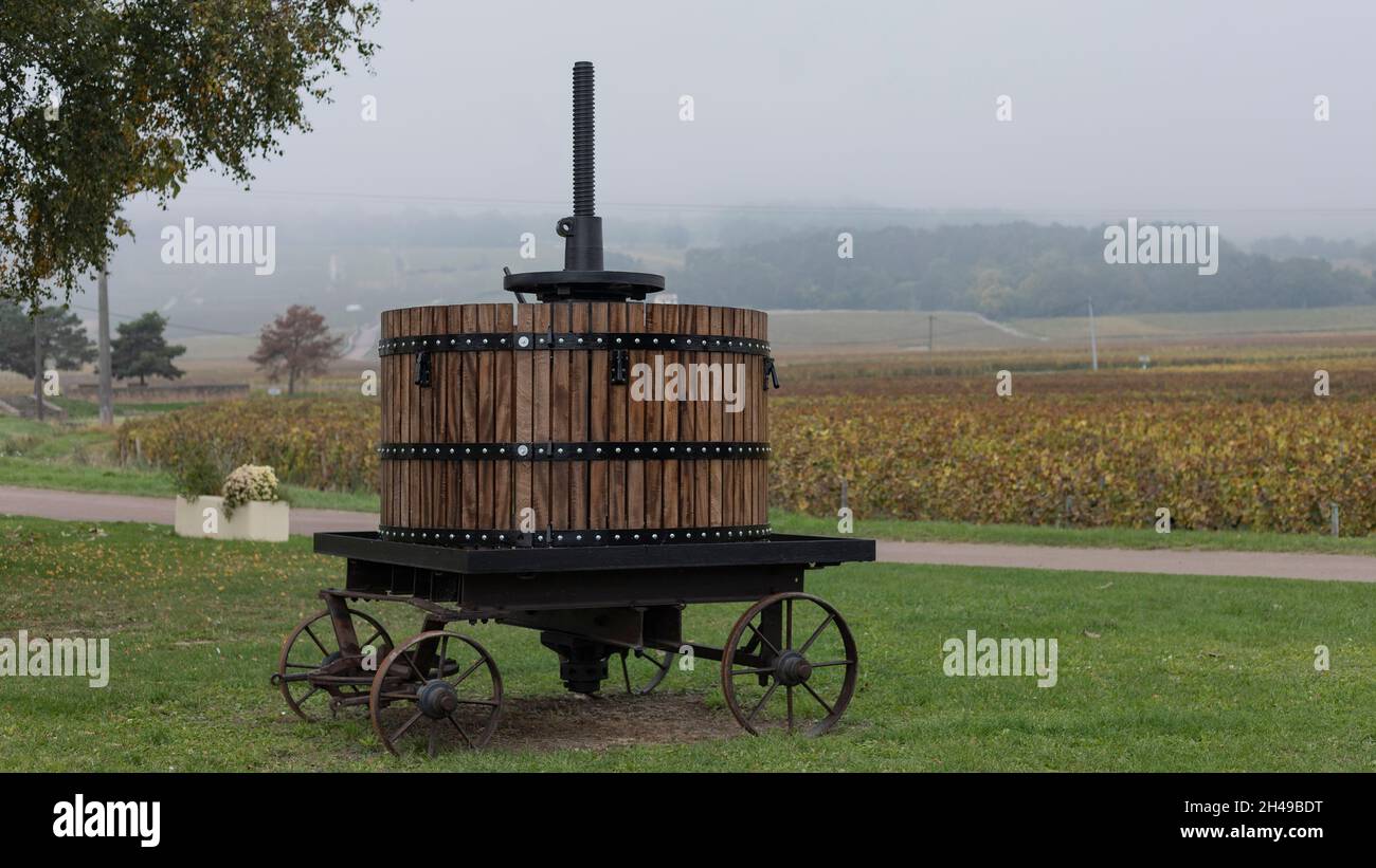 Ancient wine press hi-res stock photography and images - Alamy
