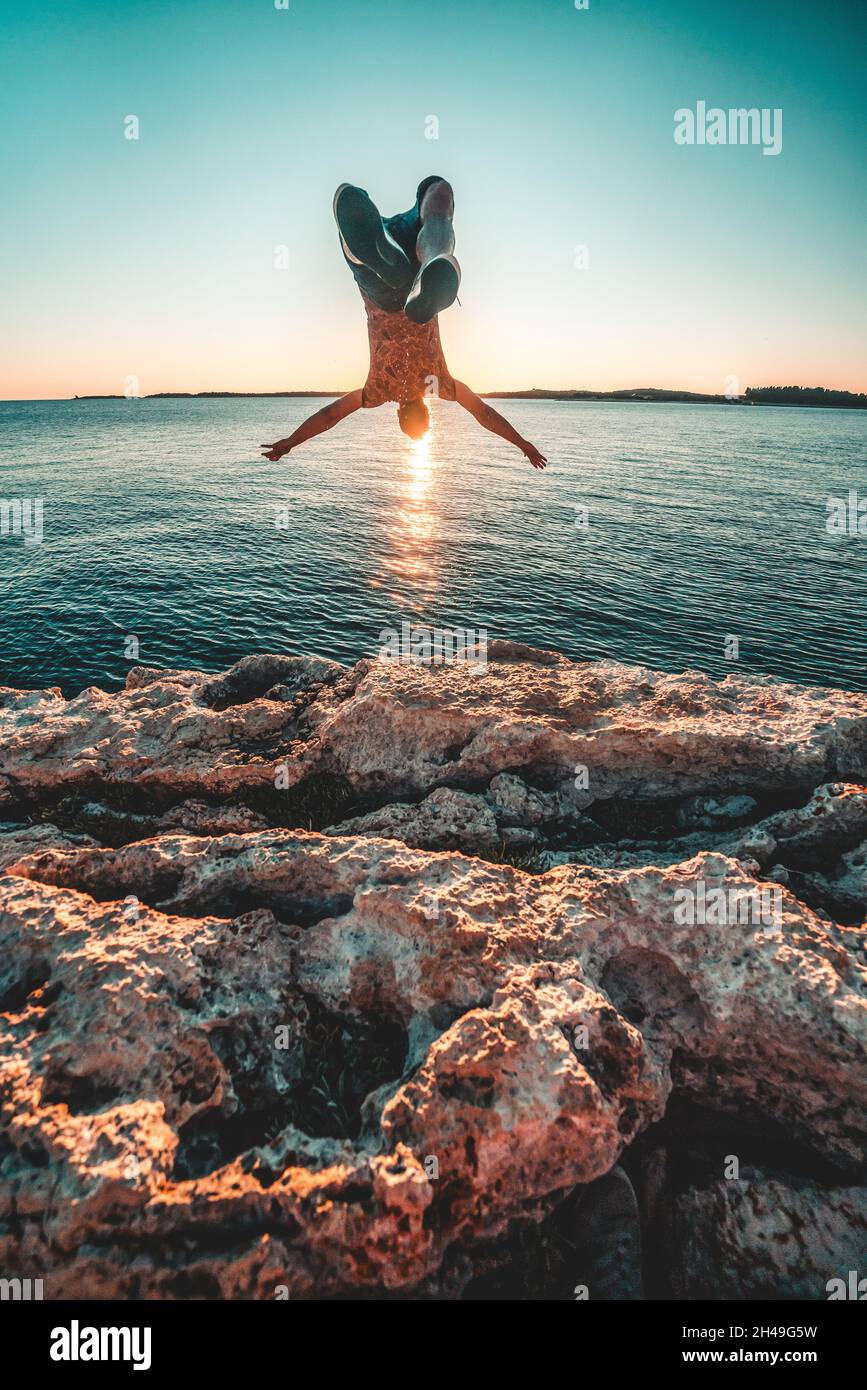 Backflip silhouette hi-res stock photography and images - Alamy