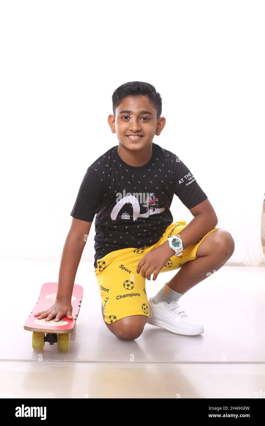 Skater boy hi-res stock photography and images - Alamy