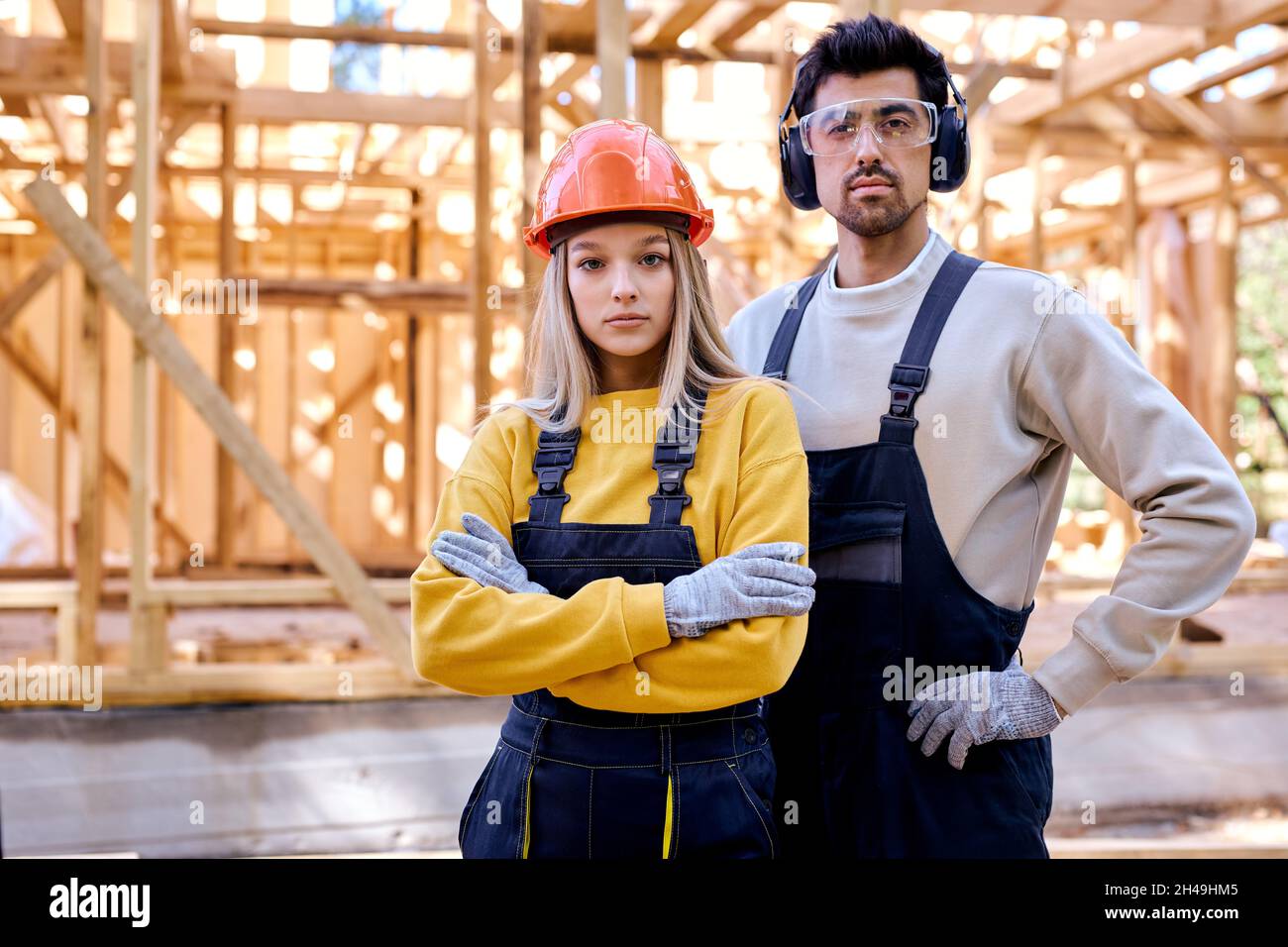 Attractive men building site hi-res stock photography and images - Alamy