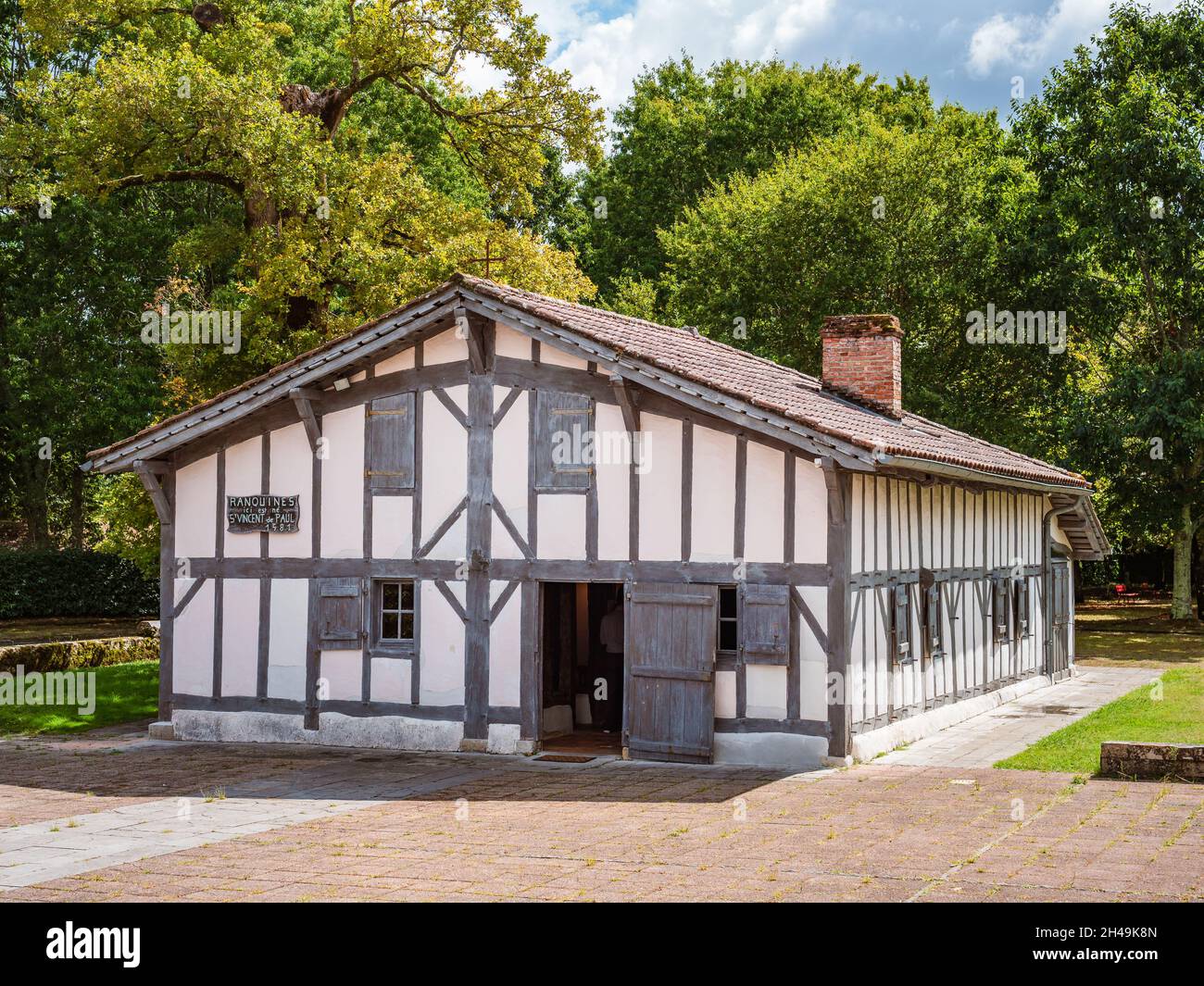 Birthplace of Catholic priest of Vicent de Paul. (Text Translation ...