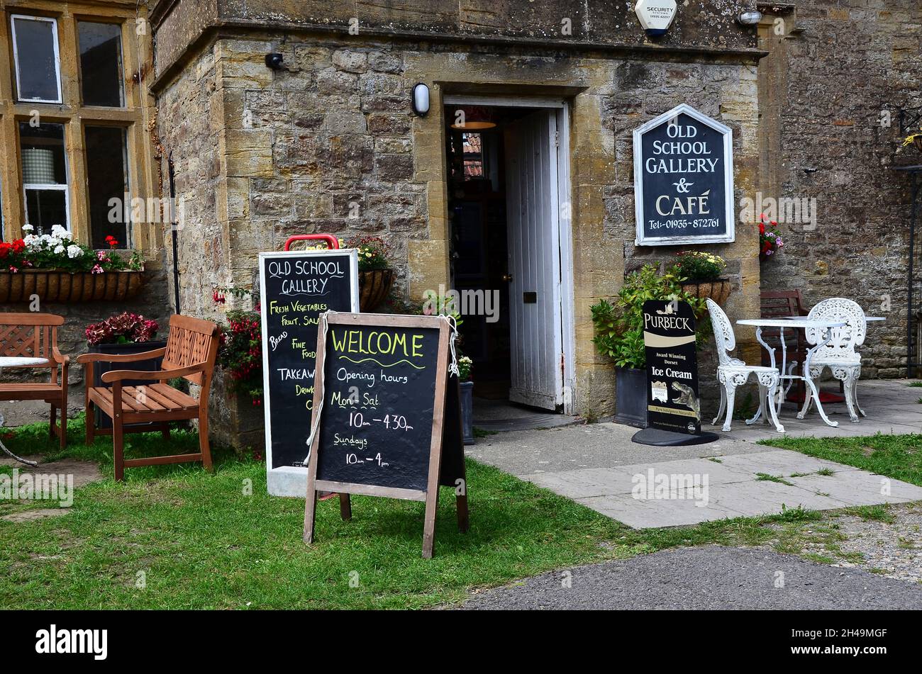 Old School cafe in Yetminster village in north Dorset UK Stock Photo ...