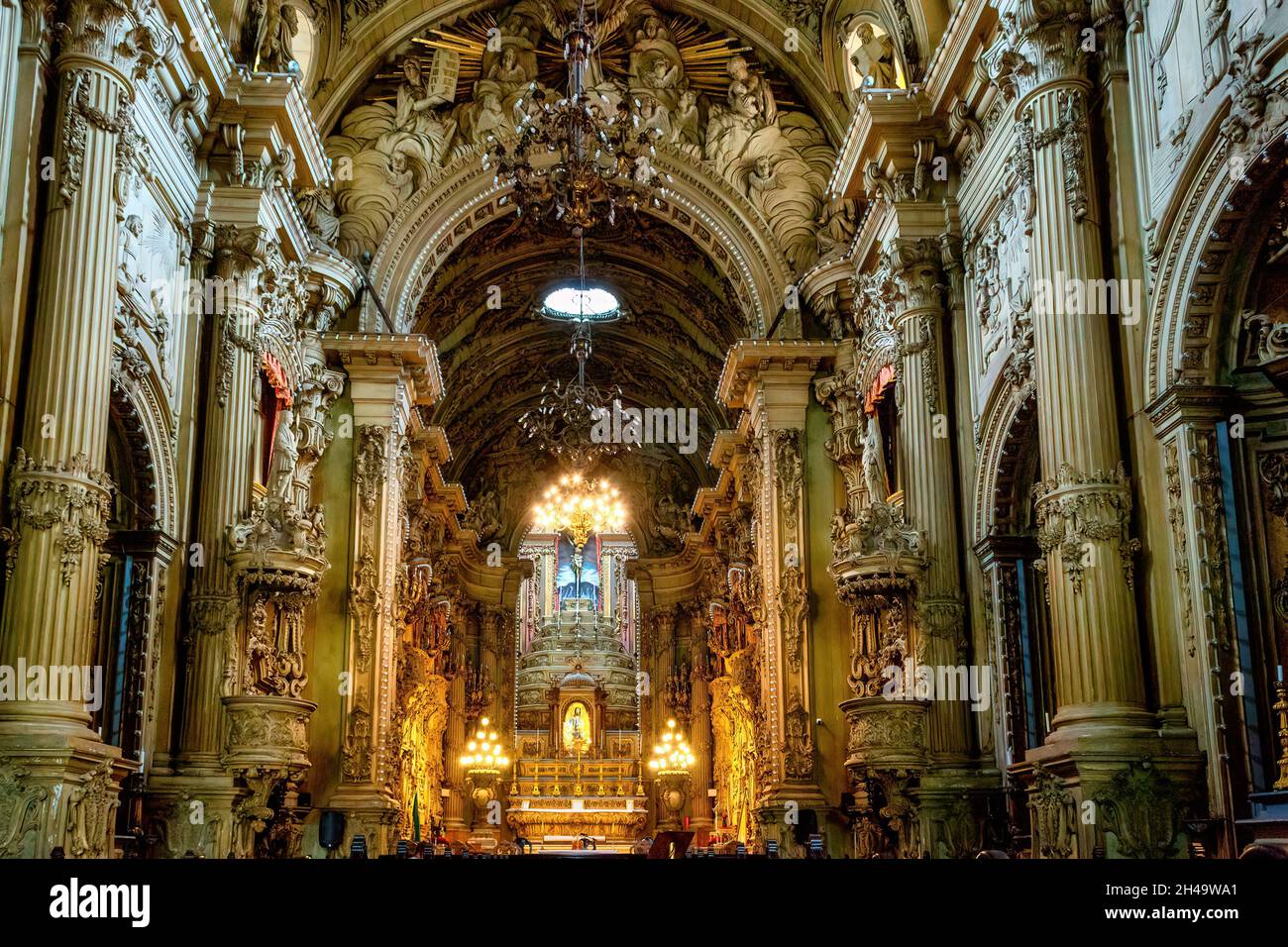 Catholic architecture hi-res stock photography and images - Alamy