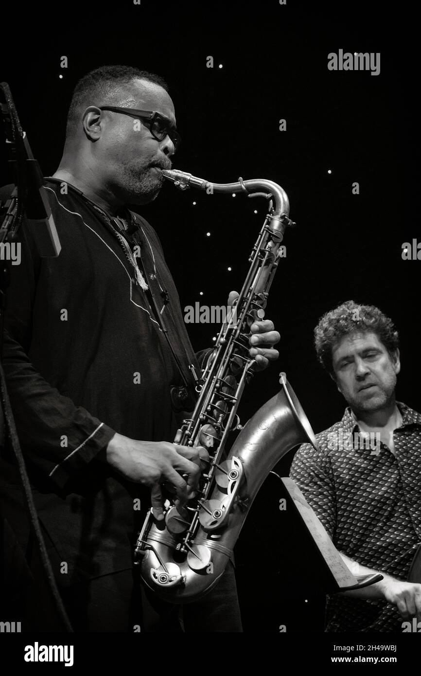 Jean Toussaint plays tenor sax with Jean Toussaint Allstar Sextet at ...