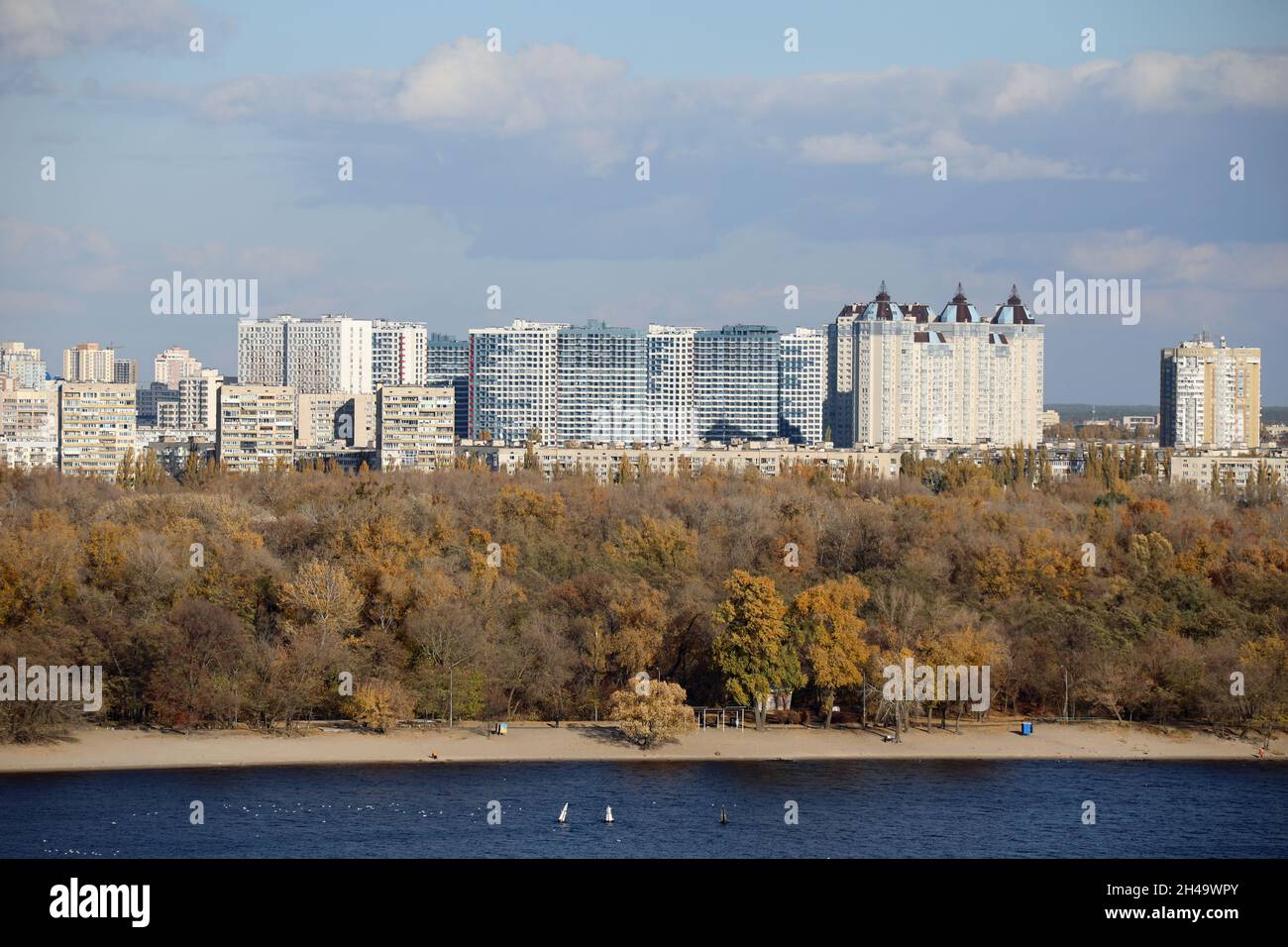 Left bank of kyiv hi-res stock photography and images - Alamy