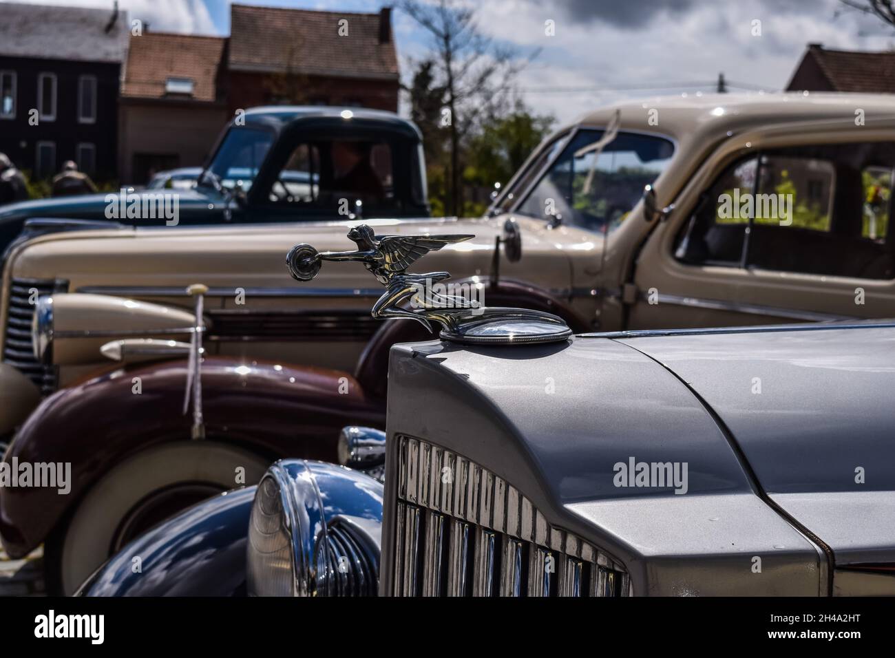 Old timers hi-res stock photography and images - Alamy