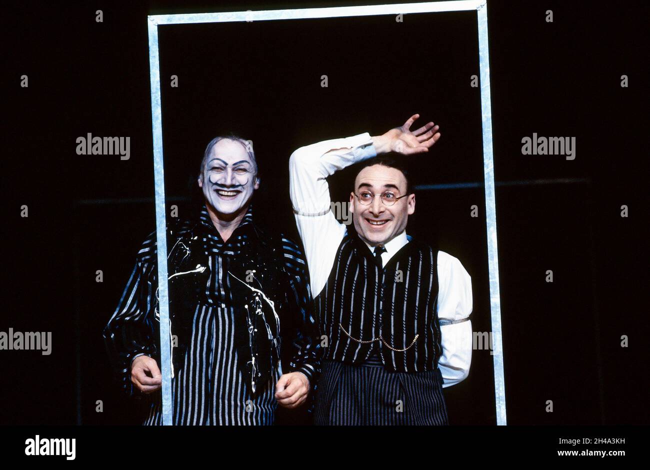l-r: Steven Berkoff (Titorelli), Antony Sher (Joseph K) in THE TRIAL by ...